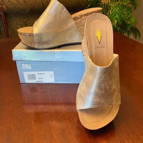 Volatile | Shoes | Volatile Scholar Gold Cork Wedge Sandals Size 8 New ...